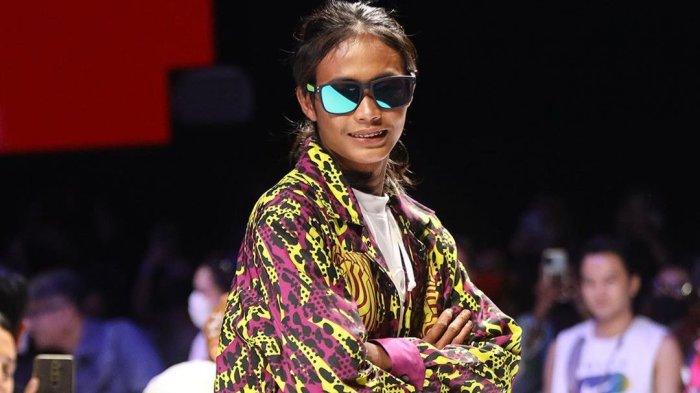 Ingat Bonge Citayam Fashion Week, Kini Tampil Beda Rambut Pendek dan ...