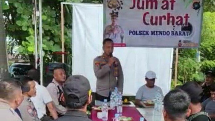 Dengarkan Keluhan Masyarakat, Polsek Mendo Barat Gelar Jumat Curhat - Bangkapos.com