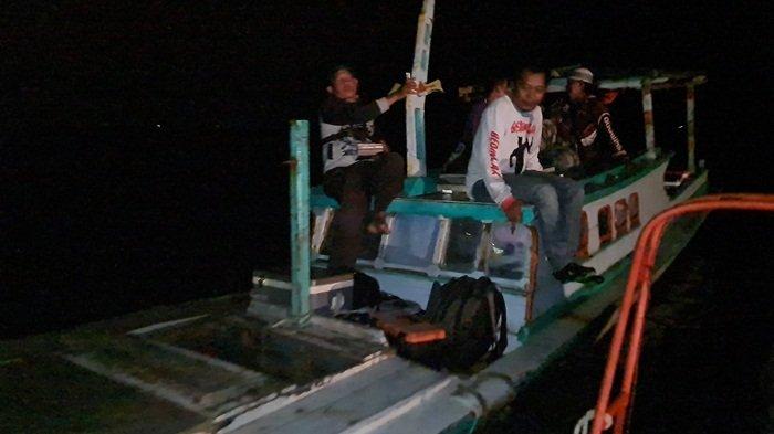 Alami Mati Mesin di Perairan Semujur, Basarnas Babel Berhasil Evakuasi ...