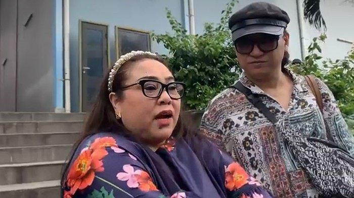 Kisah Nunung Biayai 50 Anggota Keluarga hingga Kanker Payudara, Suami: Terus Rumah Tanggaku Piye ...