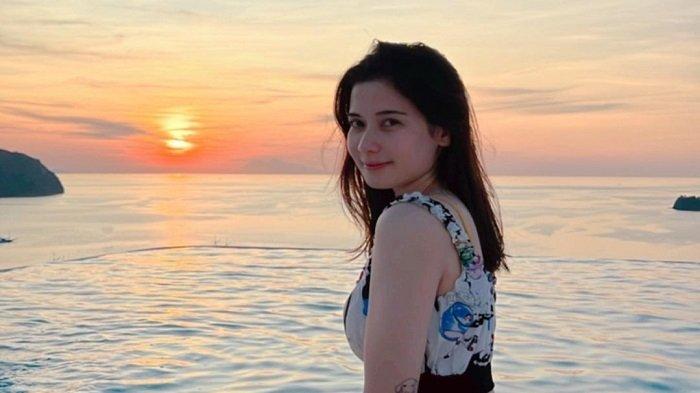 Siapa Iris Wullur Ibu-Ibu Cantik di Tiktok yang Jadi Idola Netizen ...