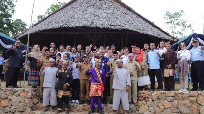 Bupati Bangka Launching Kampung Adat Mapur Gebong Memarong, Lestarikan ...