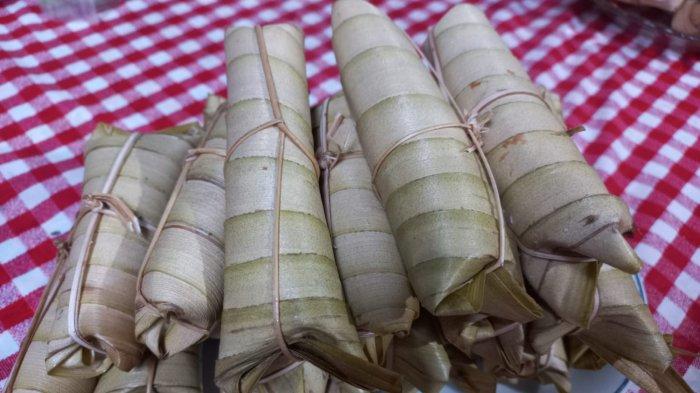 Bongkol Hidangan Khas Lebaran yang Enak dan Gurih, Sutimah Habiskan 18 ...