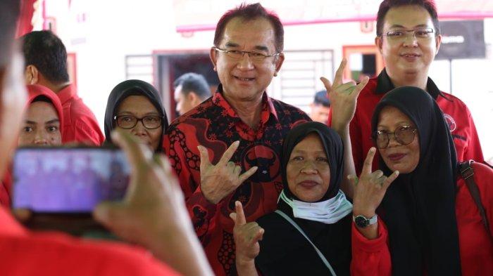 Cetak Hatrick, Rudianto Tjen Ajak Kader Gotong Royong Menangkan Ganjar Pranowo - Bangkapos.com