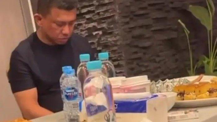 Ferdy Sambo Disebut Berada di Rumah Karena Foto Viral Ini, Begini Penjelasan Kejagung dan MA ...