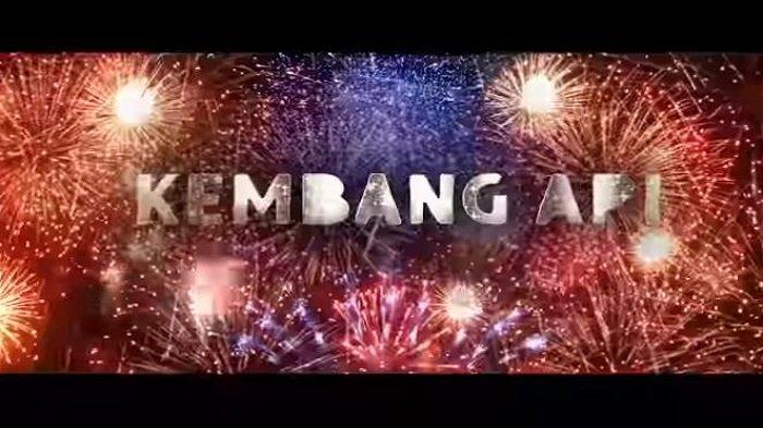 Sinopsis Film Terbaru 2023, Film Kembang Api yang Membuat Kita Sadar ...