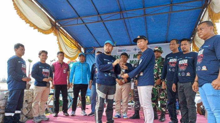 HNSI Bangka Gandeng PT Timah Tanam 2.100 Bibit Pohon Mangrove di Pulau ...