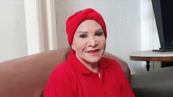 Kisah Mpok Atiek Menyesal Pasang Silikon Hingga 20 Tahun di Wajahnya ...