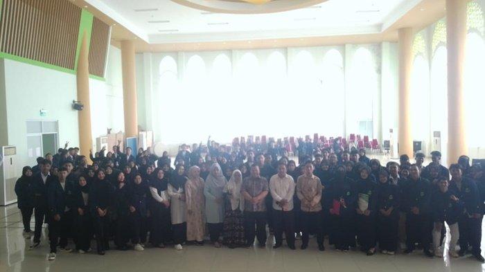 Dekan FSEI IAIN SAS Bangka Belitung Lantik Pengurus Ormawa FSEI Periode 2024-2025 - Bangkapos.com