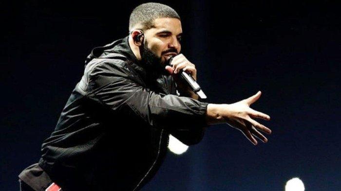 VIRAL Penonton Minta Drake Bayari KPR Rp2,5 Miliar, Aksi Sang Rapper ...