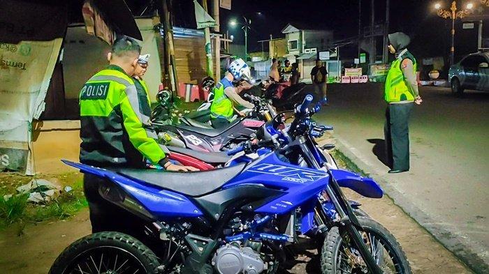 Gunakan Knalpot Brong, Puluhan Sepeda Motor Terjaring Razia Polres Bangka Selatan - Bangkapos.com