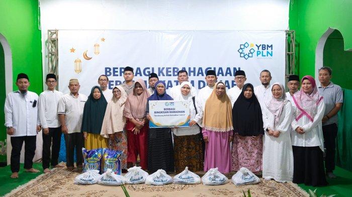 Program Benderang Berkah Ramadan, PLN Salurkan Santunan Anak Yatim, Dhuafa, dan Warga Kurang ...
