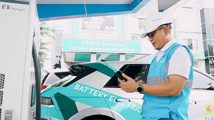 Cerita Pemudik Asal Jakarta Pakai Mobil Listrik saat Charging di SPKLU ...