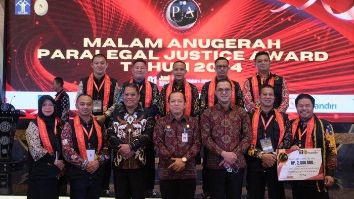 Dua Kades dari Babel, Kades Namang dan Kades Keciput Raih Penghargaan Paralegal Justice Award ...