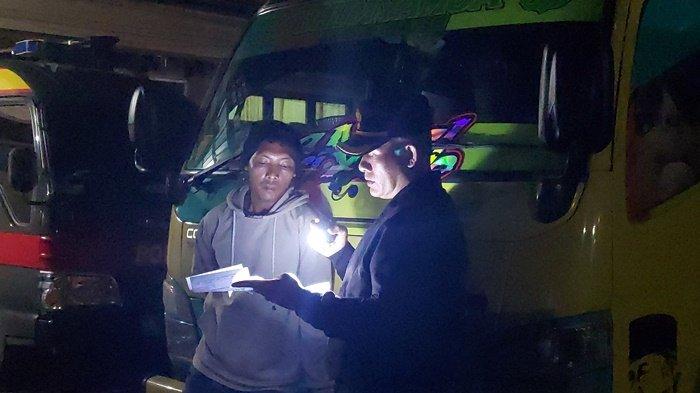 Breaking News Lima Dari Enam Truk Dilepas Satu Truk Ditahan Diduga