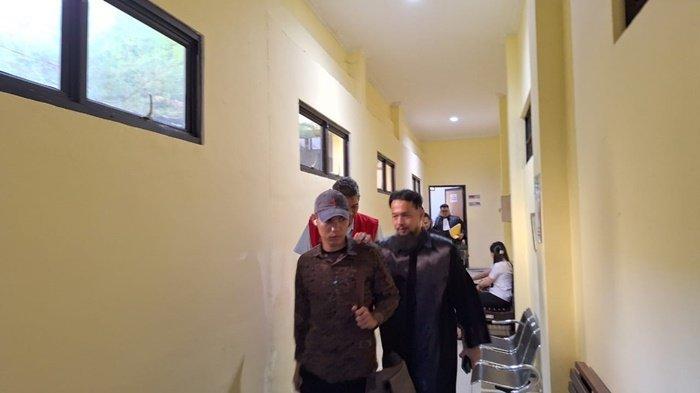 Alwin Albar Mengaku Sehat Usai Jalani Persidangan di PN Pangkalpinang ...