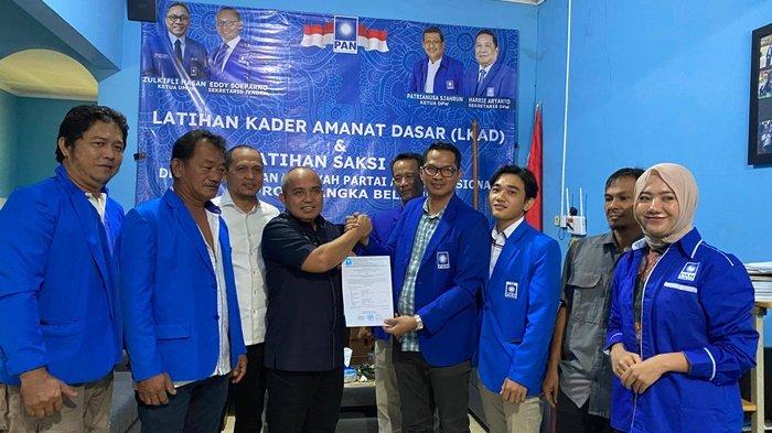 PAN Resmi Rekomendasikan Maulan Aklil dan Masagus Hakim untuk Pilwako ...