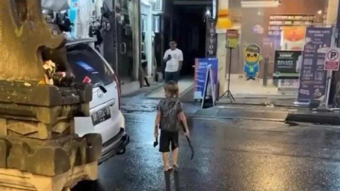 Kisah Si Kocong Bocah Ukraina sang Bule Viral di Ubud Tantrum Menangis ...