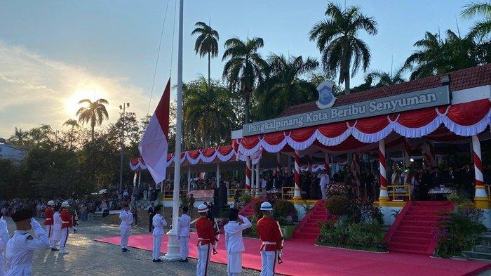 Upacara Penurunan Bendera Merah Putih di ATM Pangkalpinang Berlangsung Khidmat dan Berjalan ...