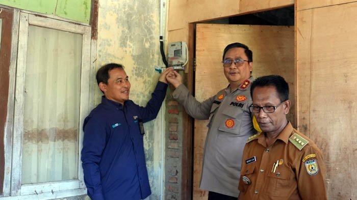 Kado HUT RI Ke-79 dari Pegawai PLN, 7.357 Keluarga Kurang Mampu Menikmati Listrik Gratis ...