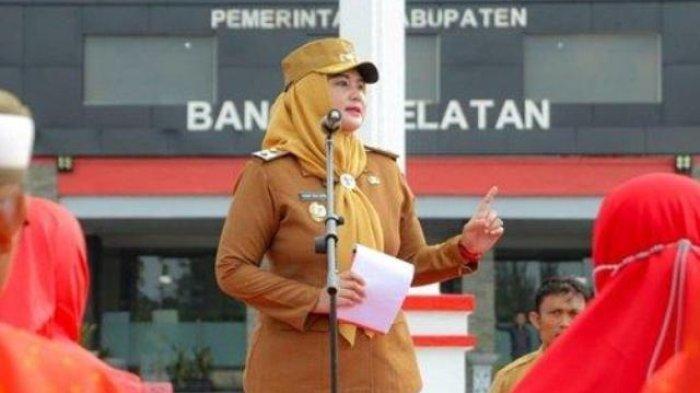Debby Bawa Orang Tua dan Keluarga Besar Hadiri Pelantikannya Sebagai ...
