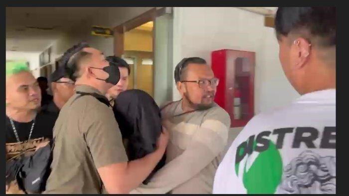 Kasus Lolly Terkait Aborsi Mau Dibuktikan Nikita Mirzani Pakai Visum, Reaksi Vadel Badjideh ...