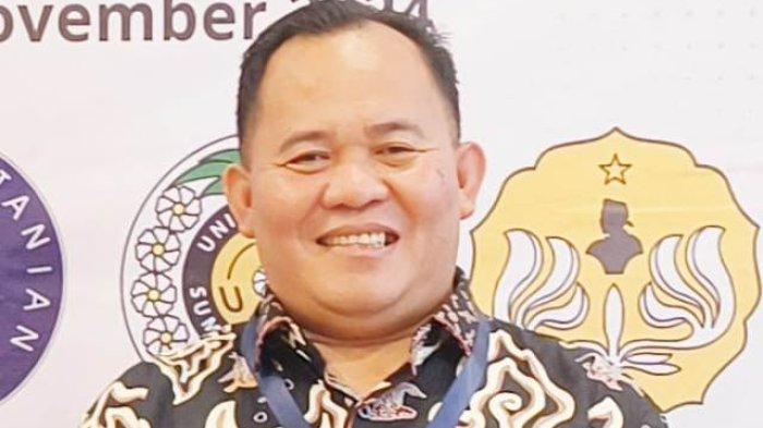 Membangun Indonesia dari Hati Guru Hebat - Bangkapos.com