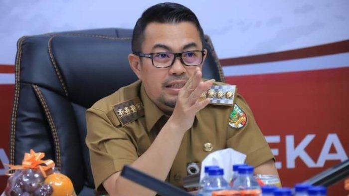 Profil Biodata Risnandar Mahiwa, PJ Walikota Pekanbaru yang Kena OTT KPK, Baru 6 Bulan Menjabat ...