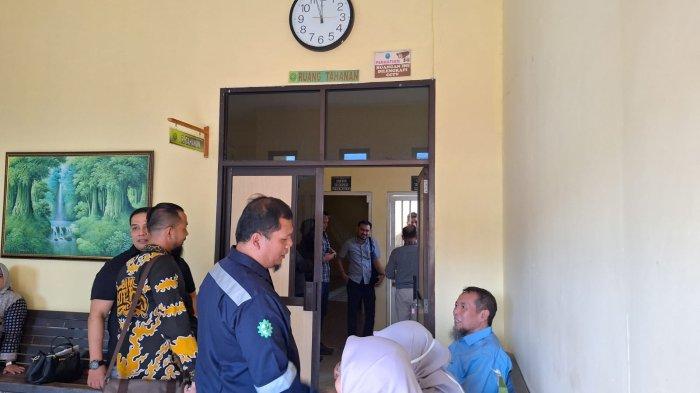 Terdakwa Alwin Albar Dikunjungi Istri hingga Teman Kuliah Sebelum ...