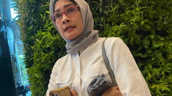 Profil Biodata Adita Irawati, Sebut 'Rakyat Jelata' terkait Penjual Es ...