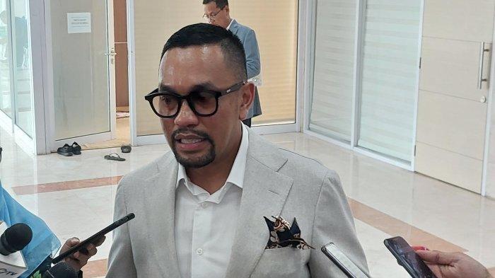 Sosok Ahmad Sahroni Anggota DPR yang Viralkan Istri Seret Suami 200 ...
