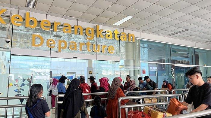 Bandara Depati Amir Pangkalpinang Catat Puncak Arus Mudik Capai 5.300 Penumpang - Bangkapos.com