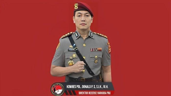 Profil Kombes Donald Simanjuntak, Akpol 1997 yang Dipecat Buntut ...