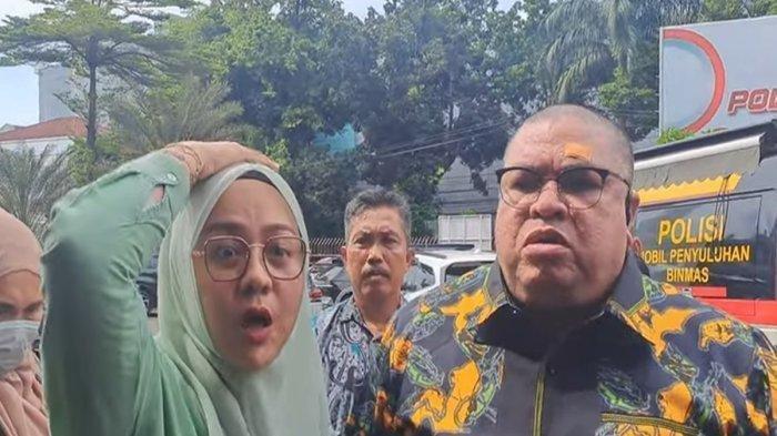 Profil Istri Kedua Razman Nasution, Ade Suryani yang Berprofesi Sebagai ...