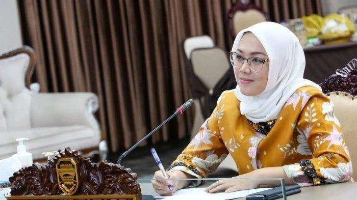 Profil Anne Ratna Mustika Mantan Istri Dedi Mulyadi yang Diperiksa ... Profil Anne Ratna Mustika Mantan Istri Dedi Mulyadi yang Diperiksa ...