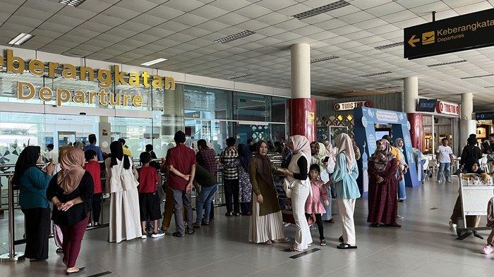 Puncak Arus Balik Lebaran dan Cengbeng, Bandara Depati Amir Pangkalpinang Layani 92 Ribu ...
