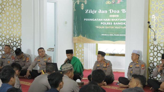Polres Bangka Gelar Zikir dan Do'a Bersama Wujud Syukur HUT ke-79 Bhayangkara - Bangkapos.com