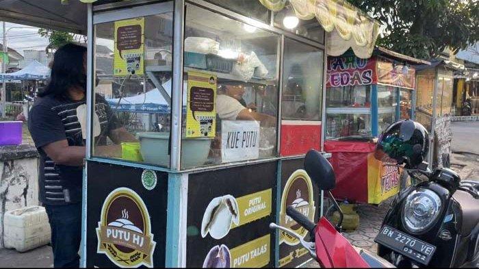 Kue Putu HJ Jadi Favorit Pecinta Kuliner, Bentuknya Mirip Dorayaki ...