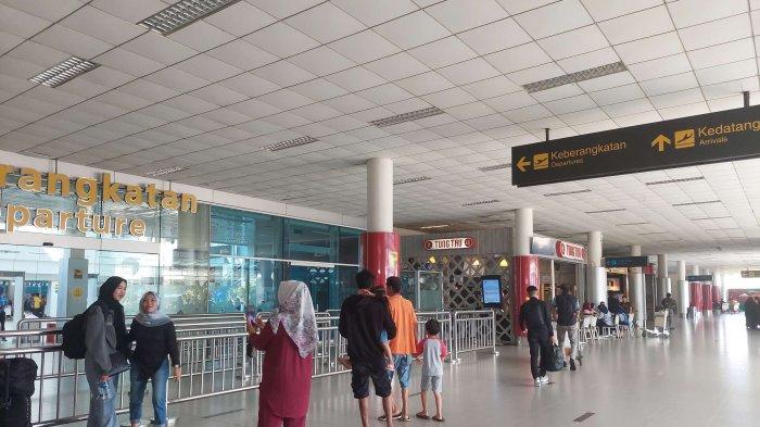 Puncak Arus Mudik Nataru, Bandara Depati Amir Catat Penumpang Tembus 5.100 - Bangkapos.com