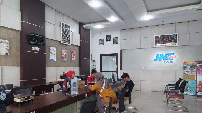 JNE Pangkalpinang Berikan Berbagai Kemudahan UMKM Kirim Produk dengan ...