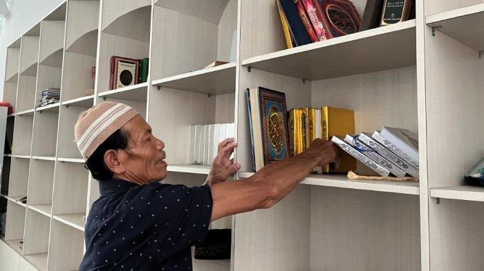 Kisah Amron, Modal Ikhlas 10 Tahun jadi Marbot Masjid Cuma Ingin Tempat ...