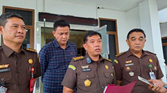 BREAKING NEWS: Kejati Babel Tangkap Bos Timah Tersangka Korupsi Perusakan Hutan Lindung di ...