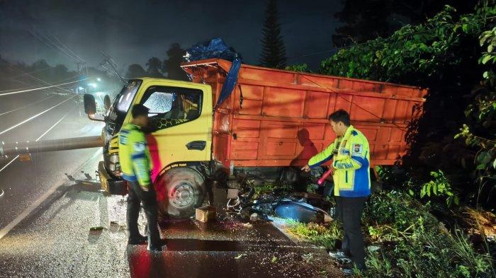 Tabrakan Motor vs Truk di Membalong, Pemotor Tewas di Rumah Sakit ...