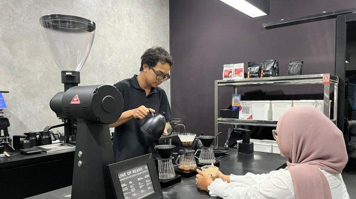 Keberadaan Coffee Shop Menjamur, Pengelola Tawarkan Inovasi Sebagai ...