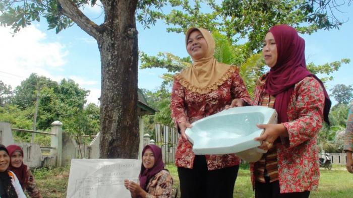 Arisan Jamban di Desa Kapuk Dibuat Film - Bangkapos.com