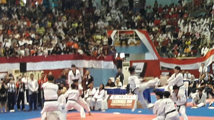 Atraksi Taekwondoin Korea Bikin Decak Kagum Penonton - Bangkapos.com Atraksi Taekwondoin Korea Bikin Decak Kagum Penonton - Bangkapos.com