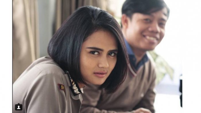 Cantiknya Polwan Kasus Bom Panci, Begini Foto Pernikahannya Disebut ...