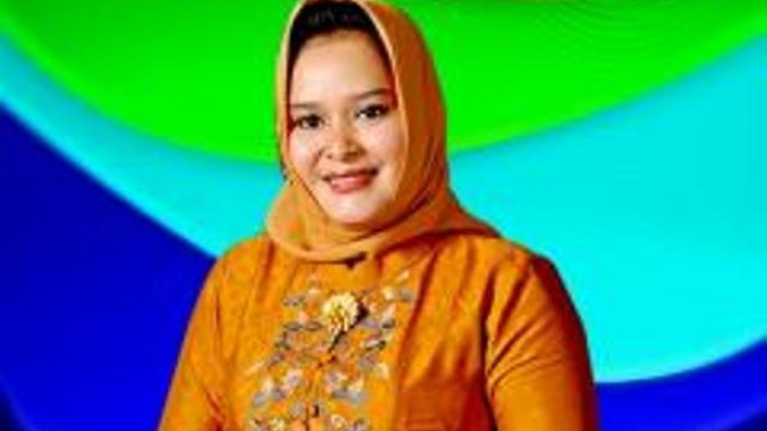 Sosok Ibu Kite Endang Kusumawaty, Bersama Suaminya Kini Dipenjara ...