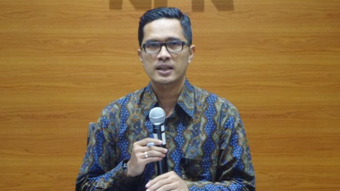 Siapa Febri Diansyah yang Jadi Kuasa Hukum Putri Candrawathi? Ini Sepak ... Siapa Febri Diansyah yang Jadi Kuasa Hukum Putri Candrawathi? Ini Sepak ...