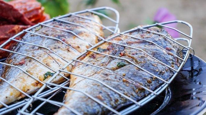 TERLALU Seksi Pakai Baju, Cewek Ini Diusir dari Restoran - Bangkapos.com